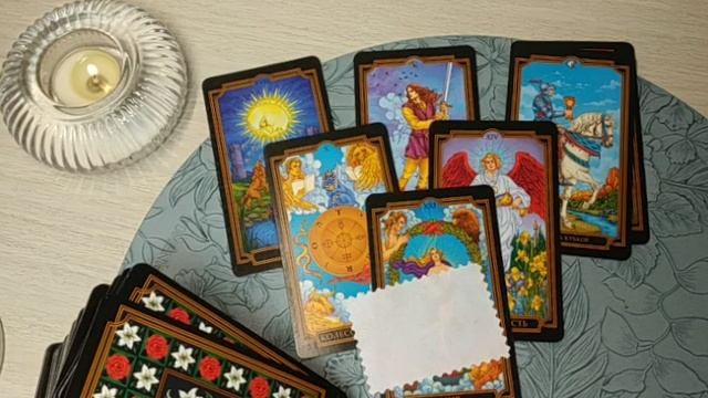 ЧТО ВАМ ХОЧЕТ СКАЗАТЬ РОД ПО МАМИНОЙ ЛИНИИ? #гаданиетаро