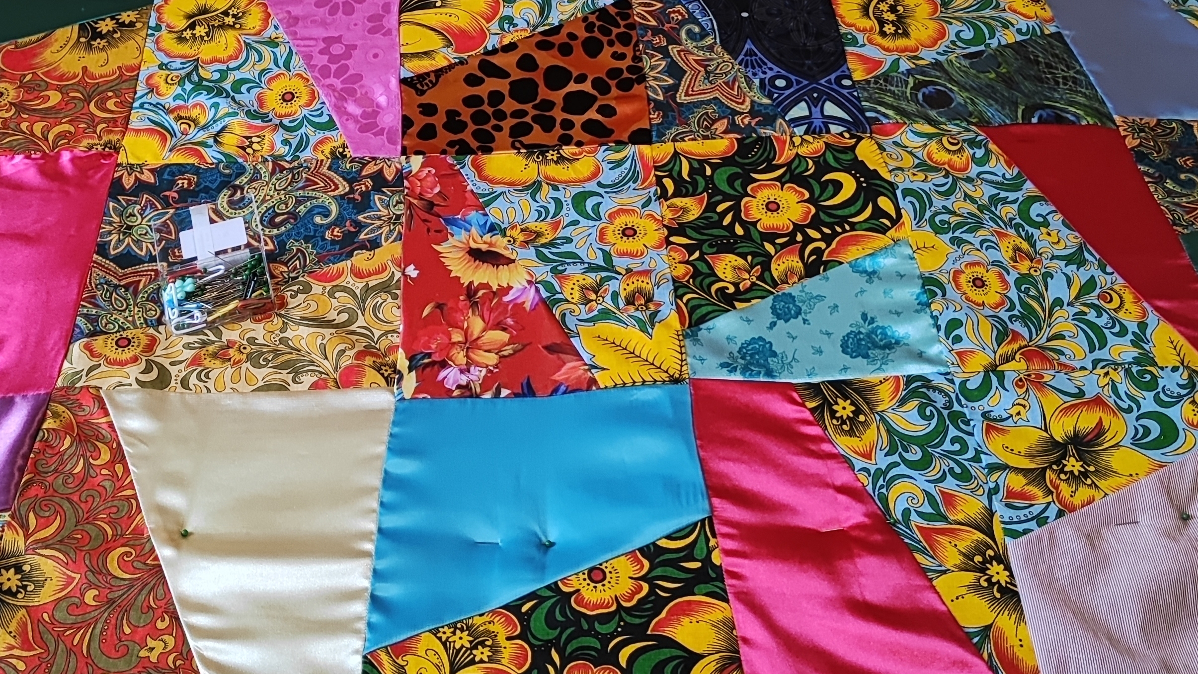 Покрывало- одеяло в стиле Пэчворк