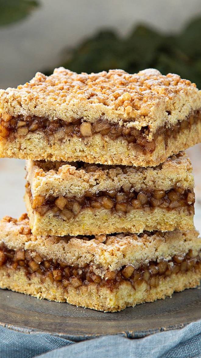 Яблочный тертый пирог с лимоном от КА "Kica"