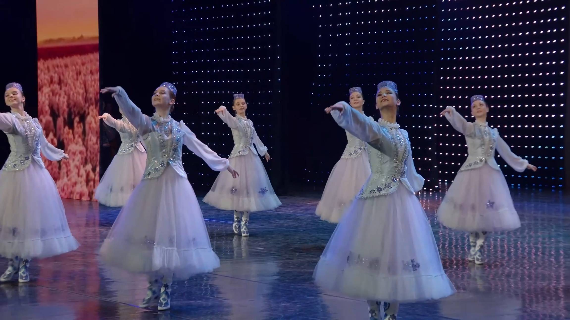 Весенний хоровод, Казанское хореографическое училище. Spring round dance, Kazan Choreographic School