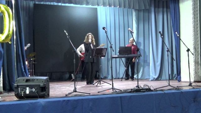 "Школьный роман"   Ольга Яременко и ВИА. "Хорошее настроение"