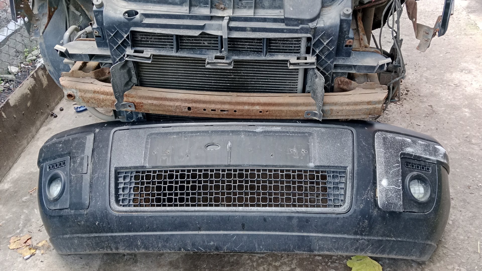 Ford fusion снимаем передний бампер