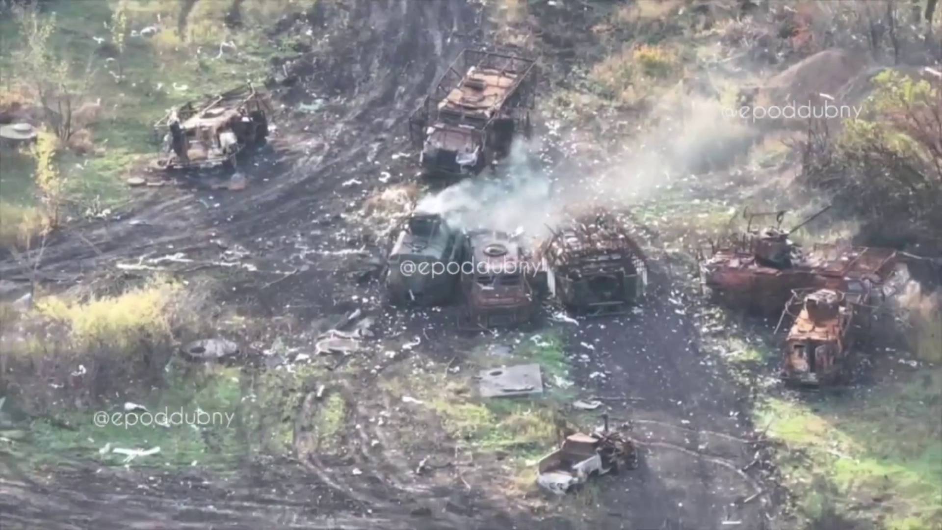 Дорога Покровск-Мирноград. Куча горелой ВСУшной брони (октябрь 2025 г.)