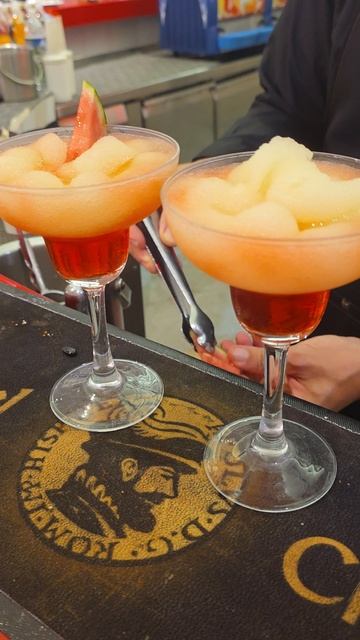 Кубинские коктейли и ром везде в Варадеро