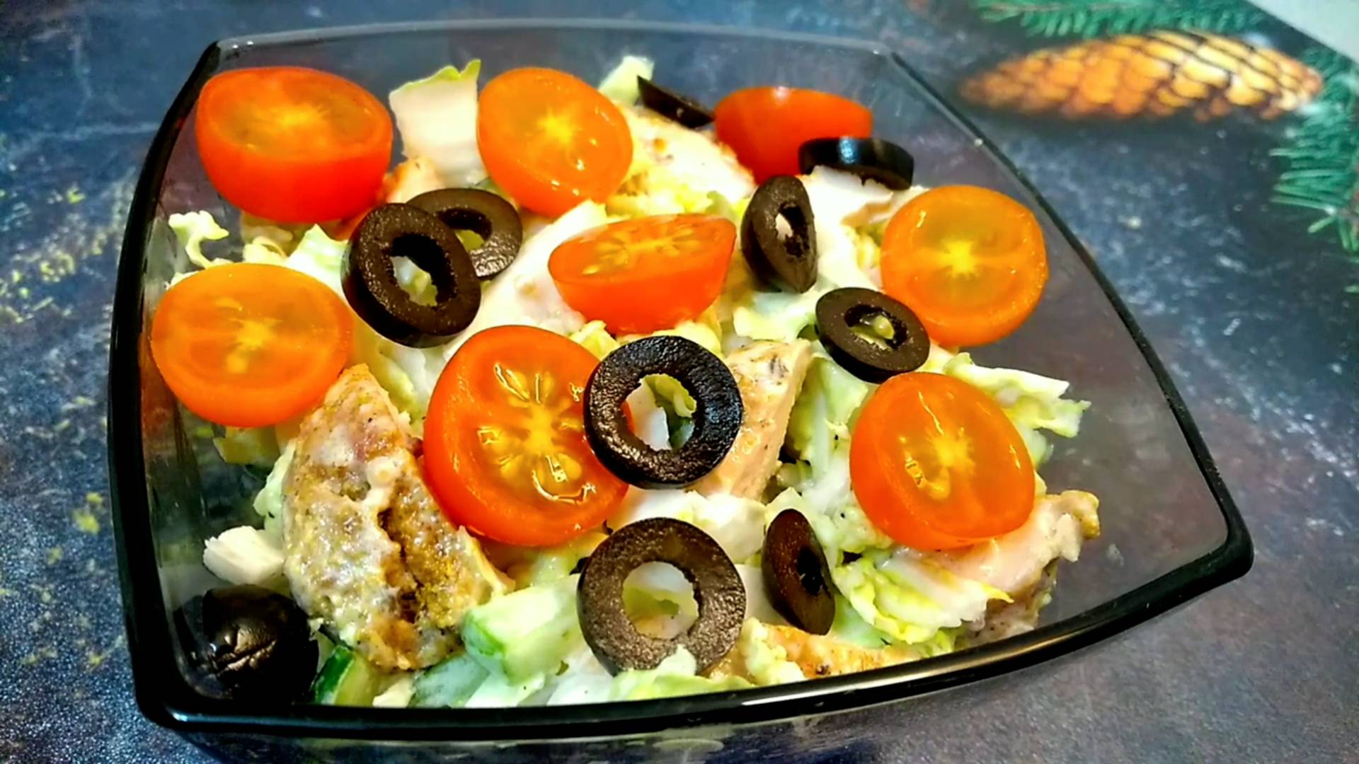 Салат из пекинской капусты