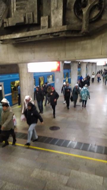 Сибирь. Новосибирск. Станция метро Площадь Гарина-Михайловского Фрагмент Г-М А 2