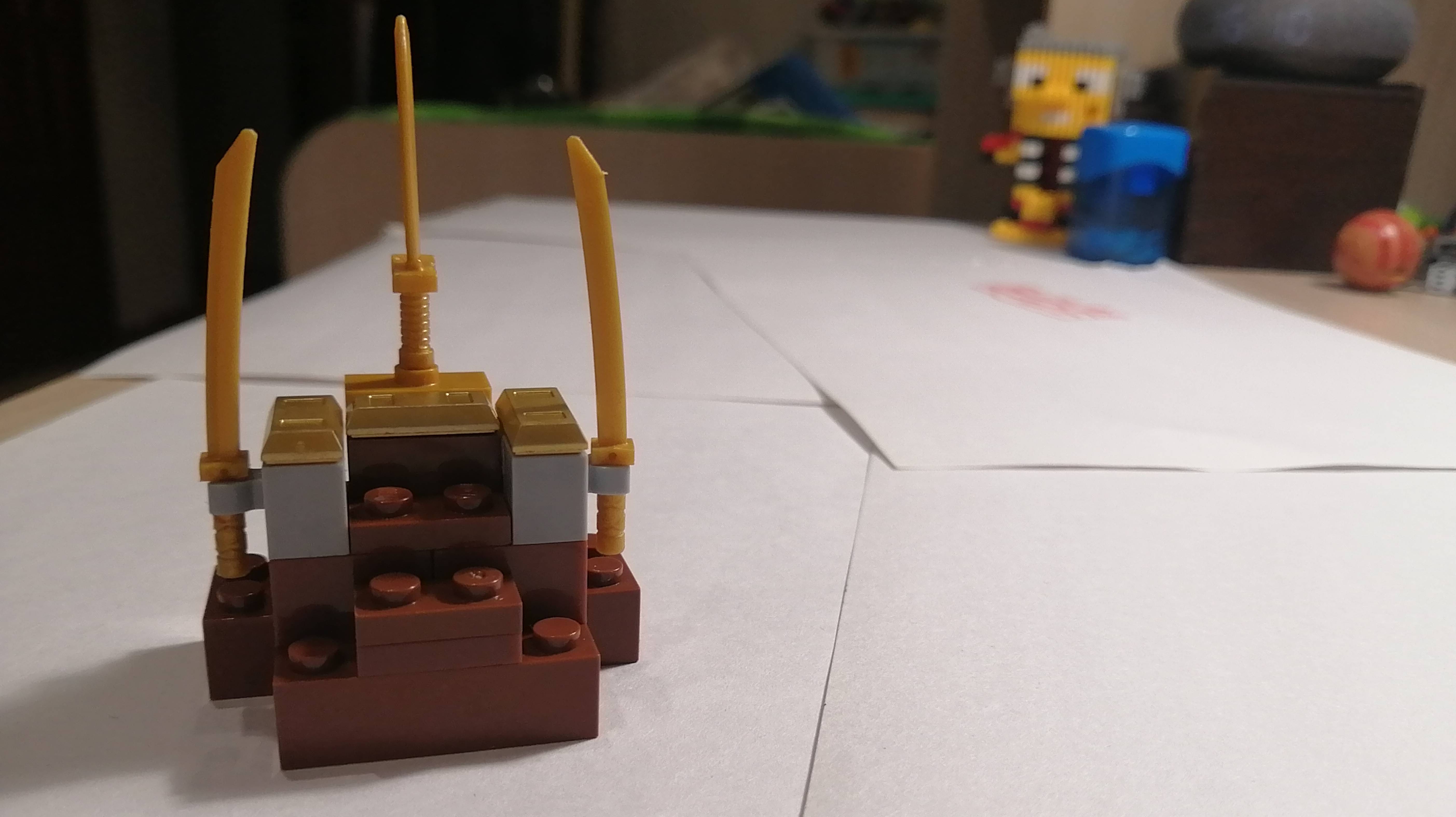 дорога Лойда пидистал с мечём ,ЛЕГО самоделка нинзяго