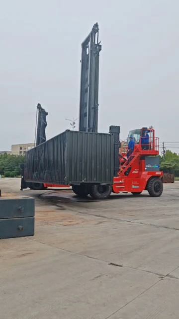 Тестирование техники на заводе HELI