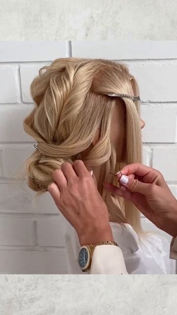 Как сделать низкий пучок