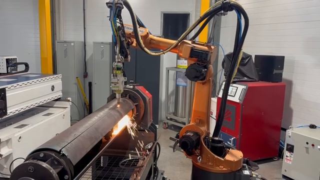 Роботизированный комплекс лазерной резки металла | Техновелд