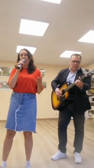 Как создавалась песня "Лебеди"? В фокусе Оксана Нежинская и LEKA с гитарой...