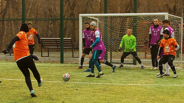 Футбольный турнир стартовал на КнААЗ