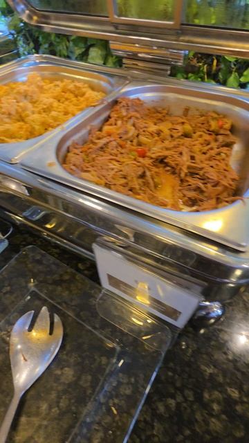 Венесуэльский завтрак в Каракасе