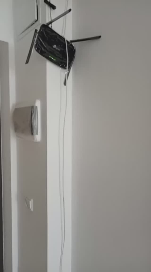 Мастер на час. Онлайн заявка на установку люстру в спальне и укладку антенного кабеля.