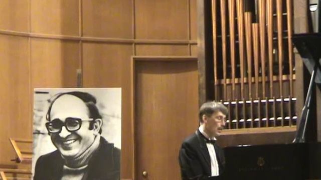 Малый зал - памяти С. Алумяна. Михаил Никешичев