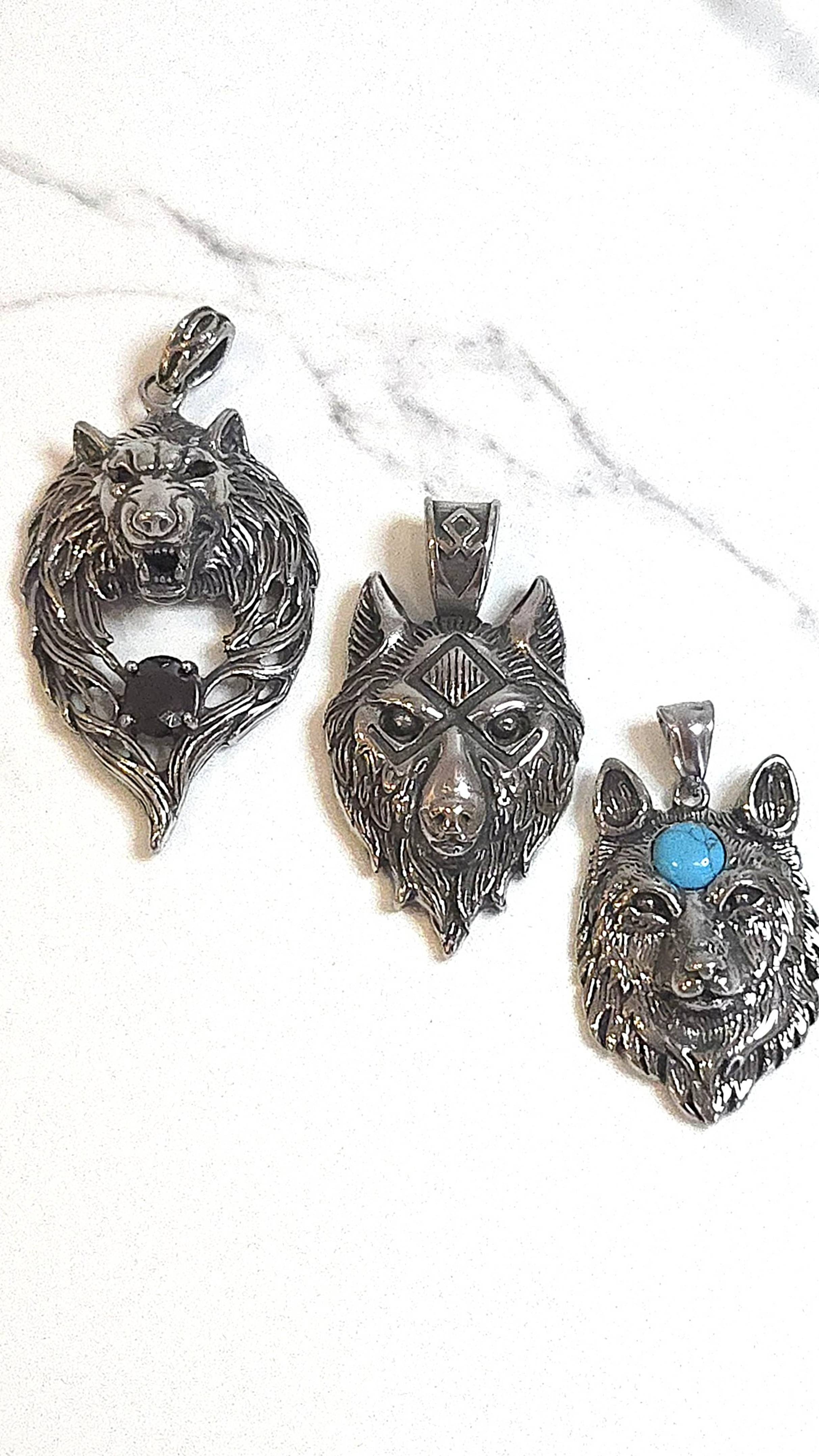 Стальные кулоны с изображением волка от StarfallShop