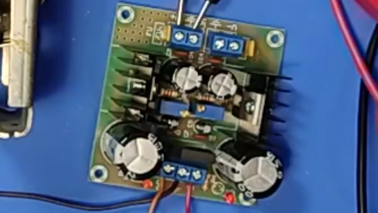 Простой мини лабораторный 2 полярный БП. Сборка настройка и испытание.