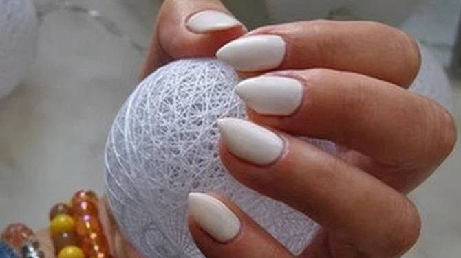 Гибридный маникюр