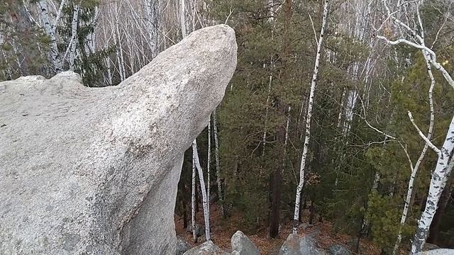 Соколиный камень к западу от Екатеринбурга
