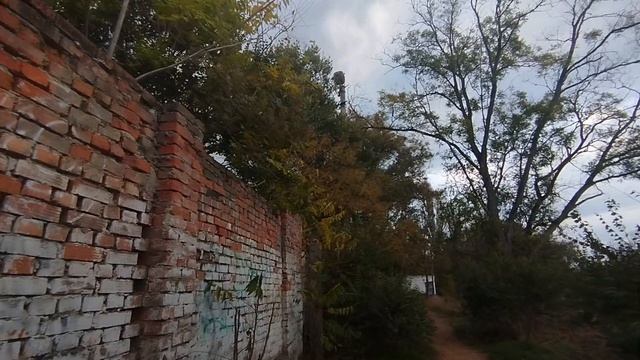 От стадиона до Семи ветров маршрут по Аршинцево. Скверы, рынки, дворики.