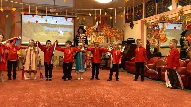 Песня "Екатеринбург" Группа №10 "Солнечные зайчики"