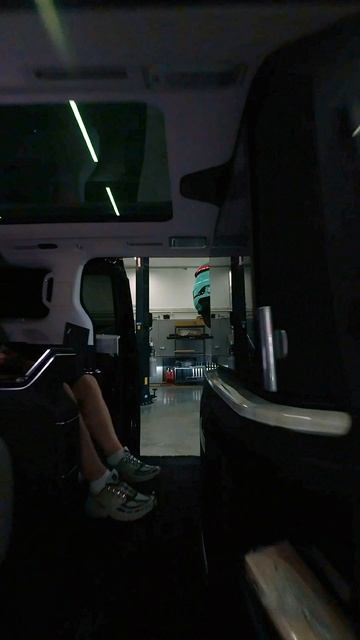 ЭЛЕКТРОМЭН сервис электрокаров Zeekr, LiXiang, Volvo, BYD — видео с дрона #электромэн #ecars