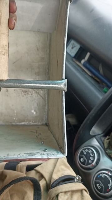 Михалыч сделал мне совок.