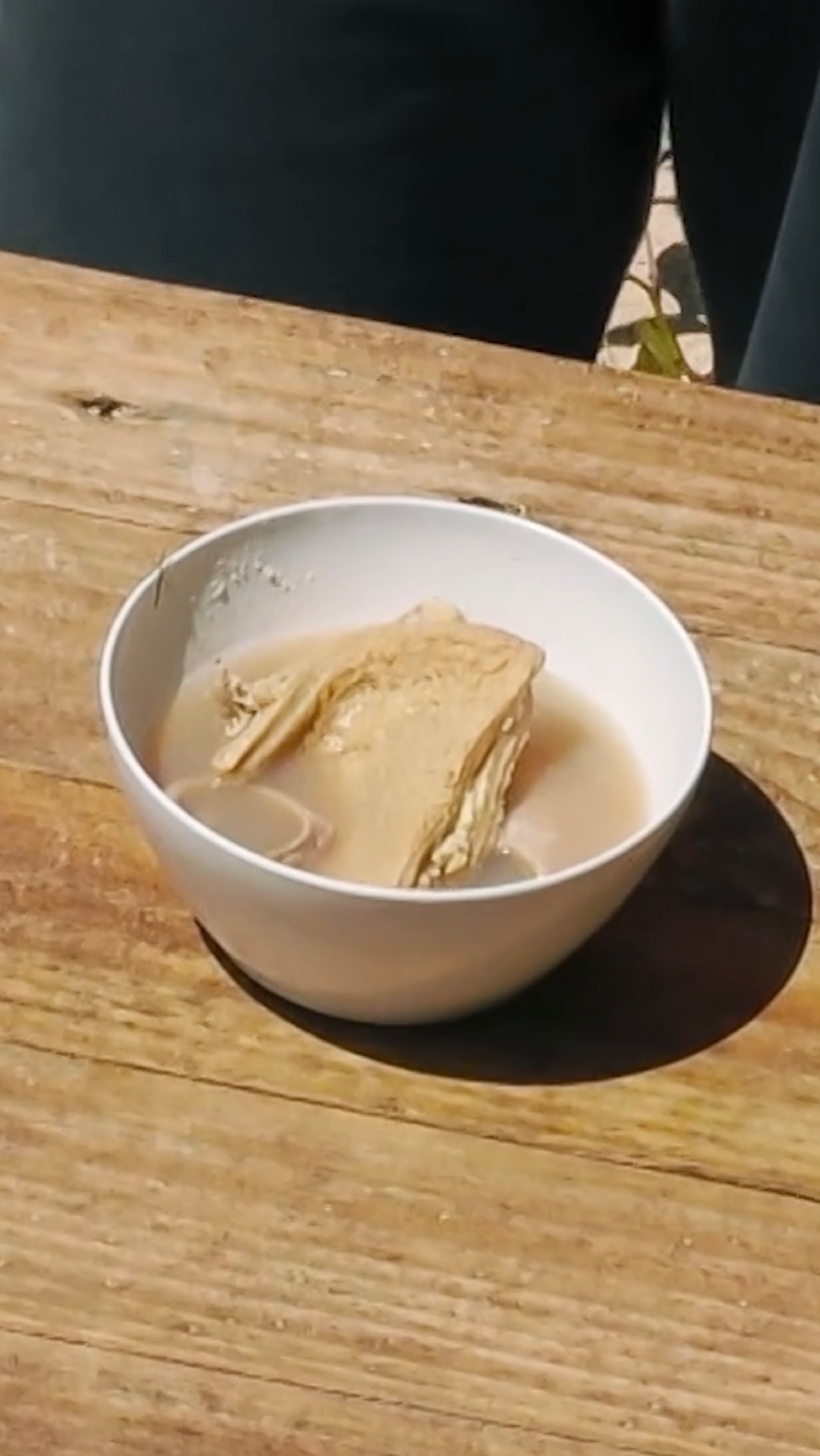 а выбросить жалко…