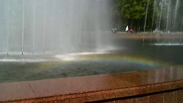 Радуга на одном и том же месте в разные дни