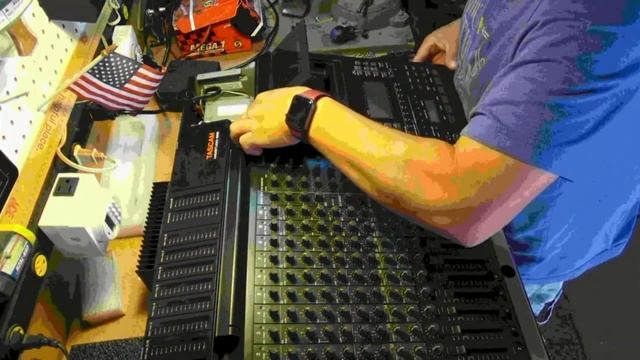 Tascam 688 belt replace (720p)