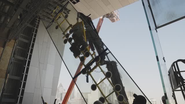 12 метров инженерного мастерства: премьера короткометражного фильма от Салаватстекло и Modern Glass