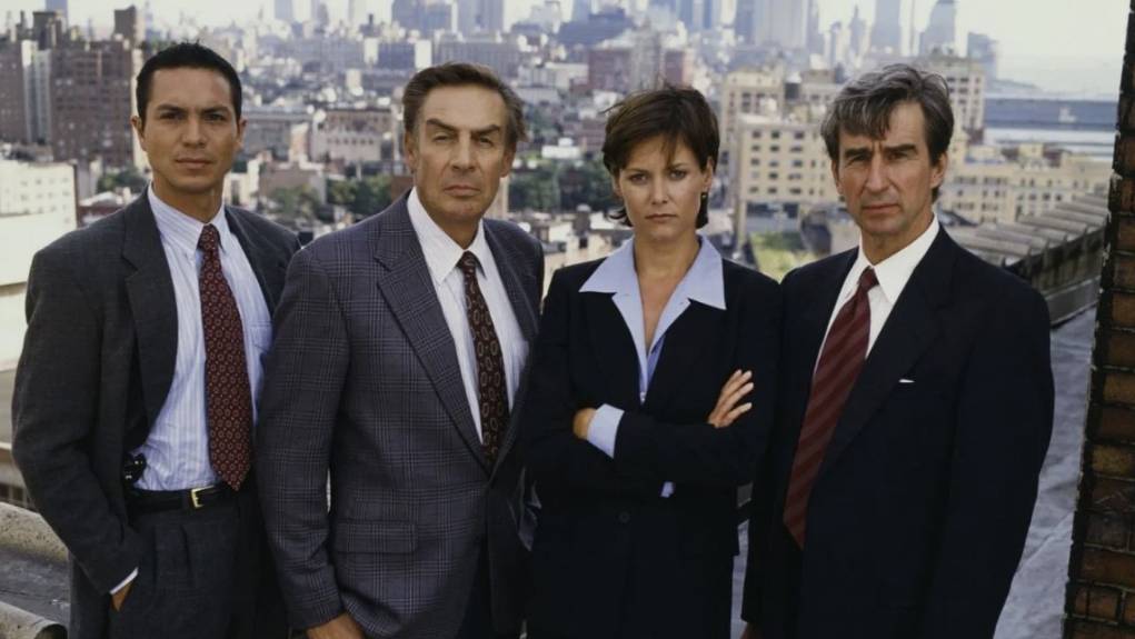 Сериал Закон и Порядок - 8 сезон 1 серия / Law & Order