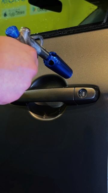 💧 Хочешь чистую машину — помой сам!