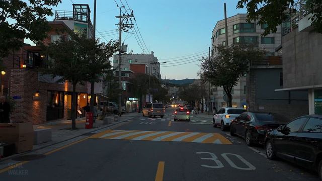 Южная Корея. Осенняя прогулка по ночным улицам Сеула