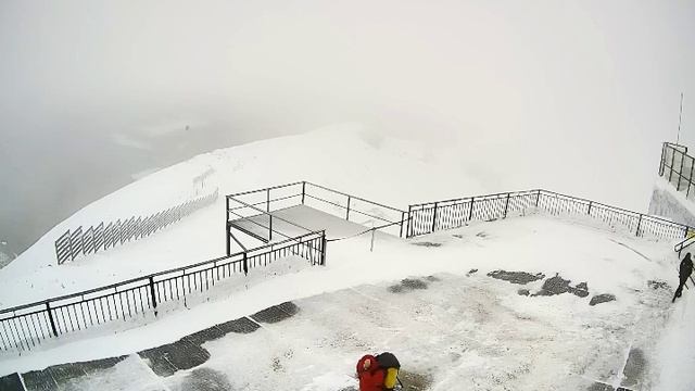 Горный курорт Роза Хутор. 2320м. Роза Пик, Южный склон.