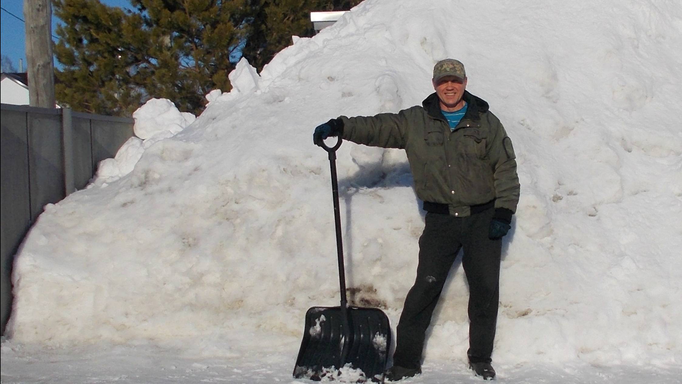 "Песенка верующего оптимиста".  Андрею сегодня 59! С днём рождения, муж!