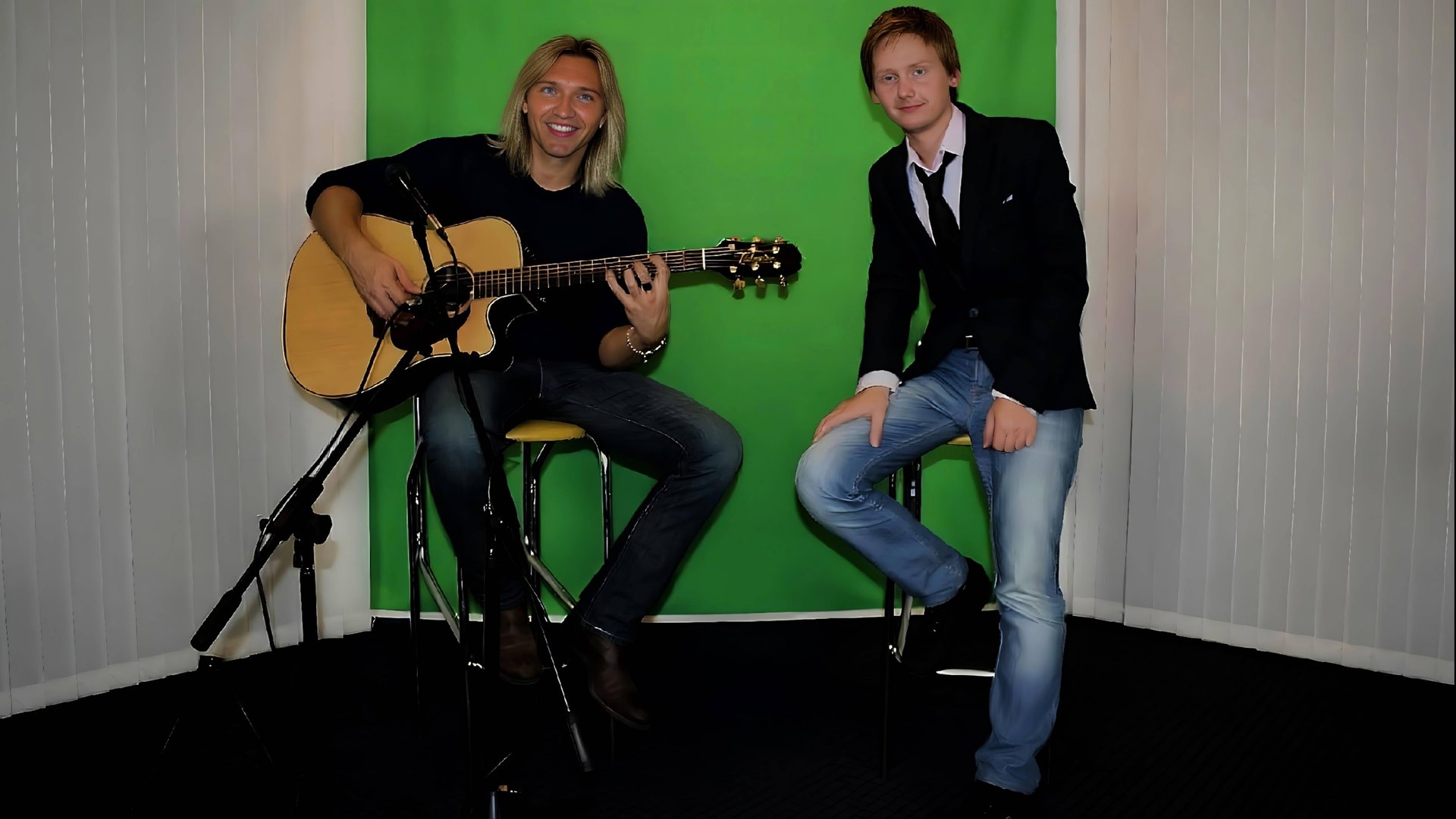 Пётр Елфимов - Я для тебя (Музыкальное интервью «МузON», телеканал «Скиф», Витебск, 2010 г.)