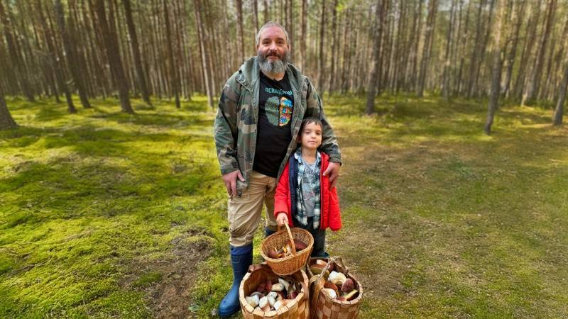 Собираем грибы в Тверской области. Михаил и Ян Вишневские