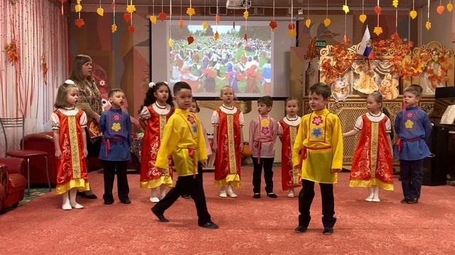 Песня "Ярмарка" ( О.Воеводина) Группа №6 "Искорки"