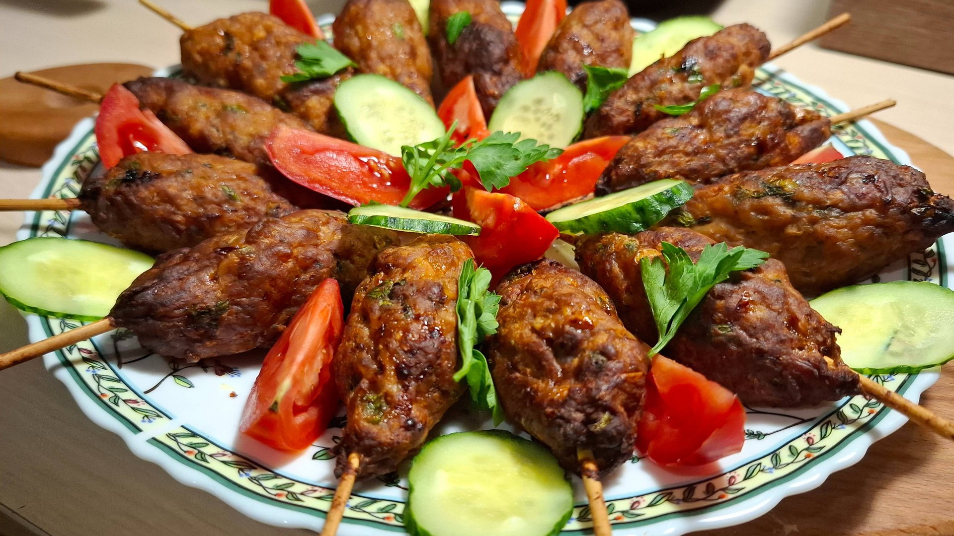 Пряные Кюфта-Кебабы в аэрогриле за 20 минут: вкусно и без лишнего масла!😋🍖