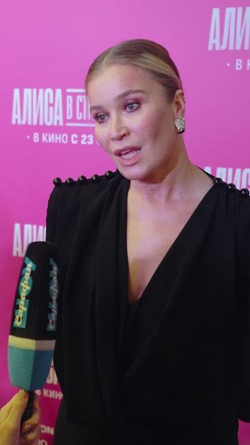 Кристина Бабушкина про свой грим  в фильме «Алиса в Стране чудес» 🎭 #shorts #кристинабабушкина