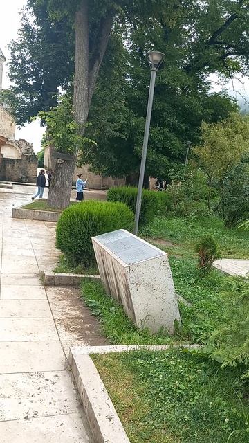 Монастырь Агарцин храм церковь Армения люди