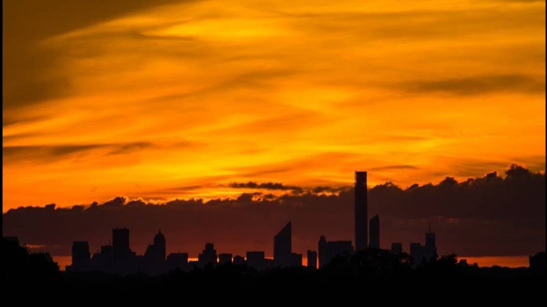 От заката до рассвета печальное это лето