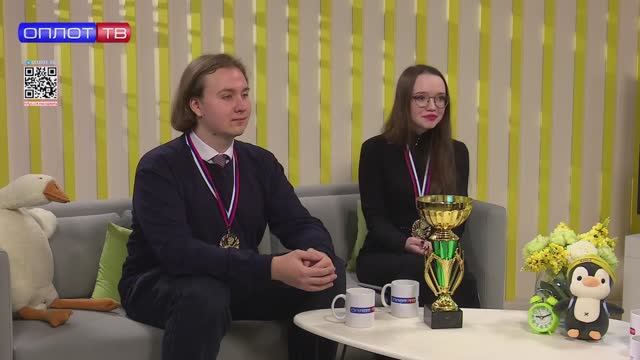 Тарас Пинчук (ФИСП) и Анастасия Ясинская (ФИСТ) победители хакатона по продуктовому программированию