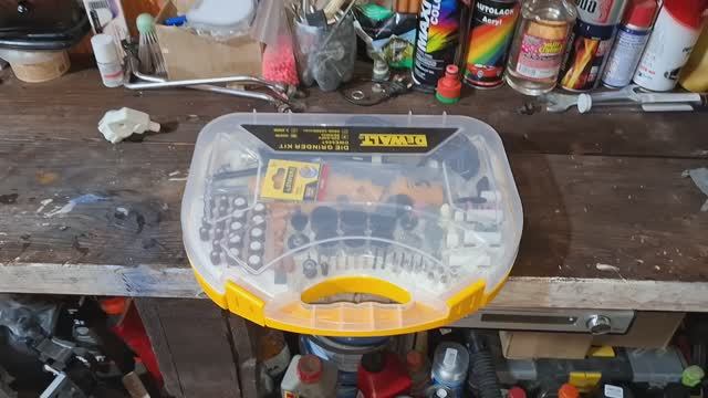 Дешевый гравер в наборе с кейсом. Полный комплект.