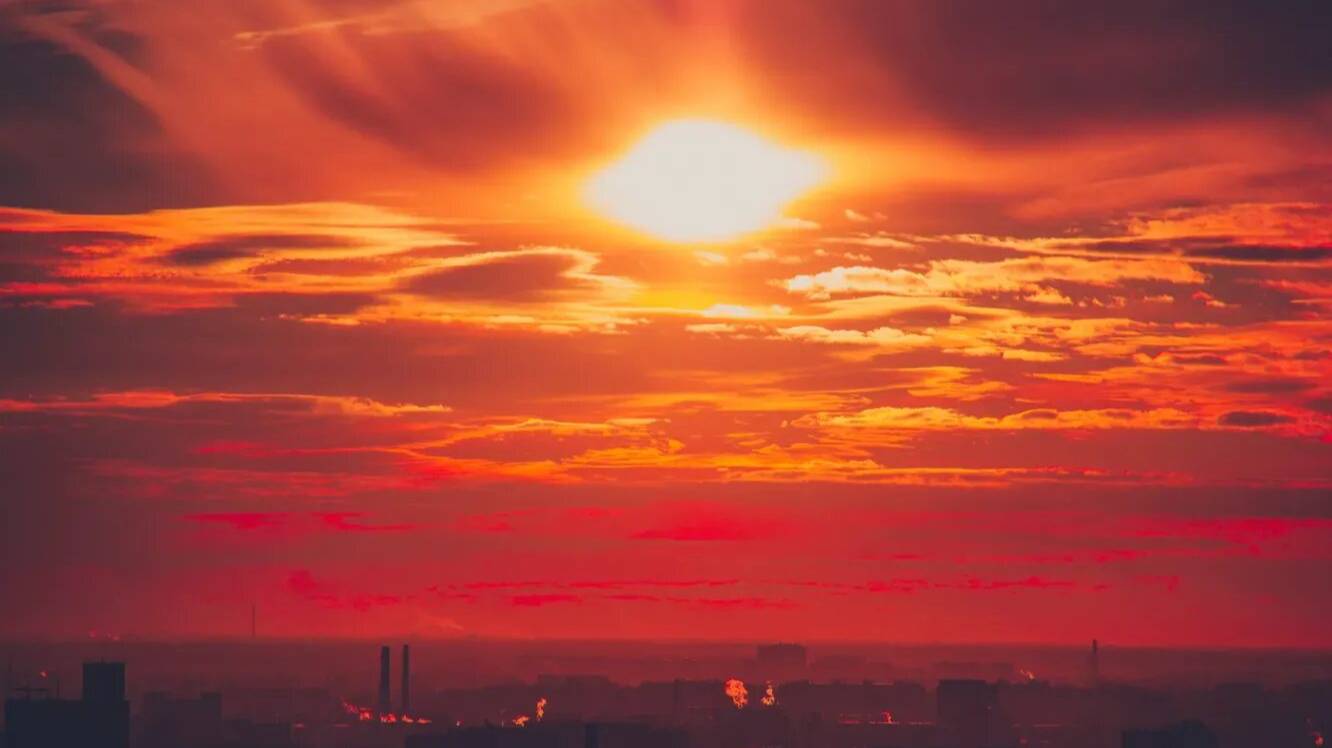 Закат над городом