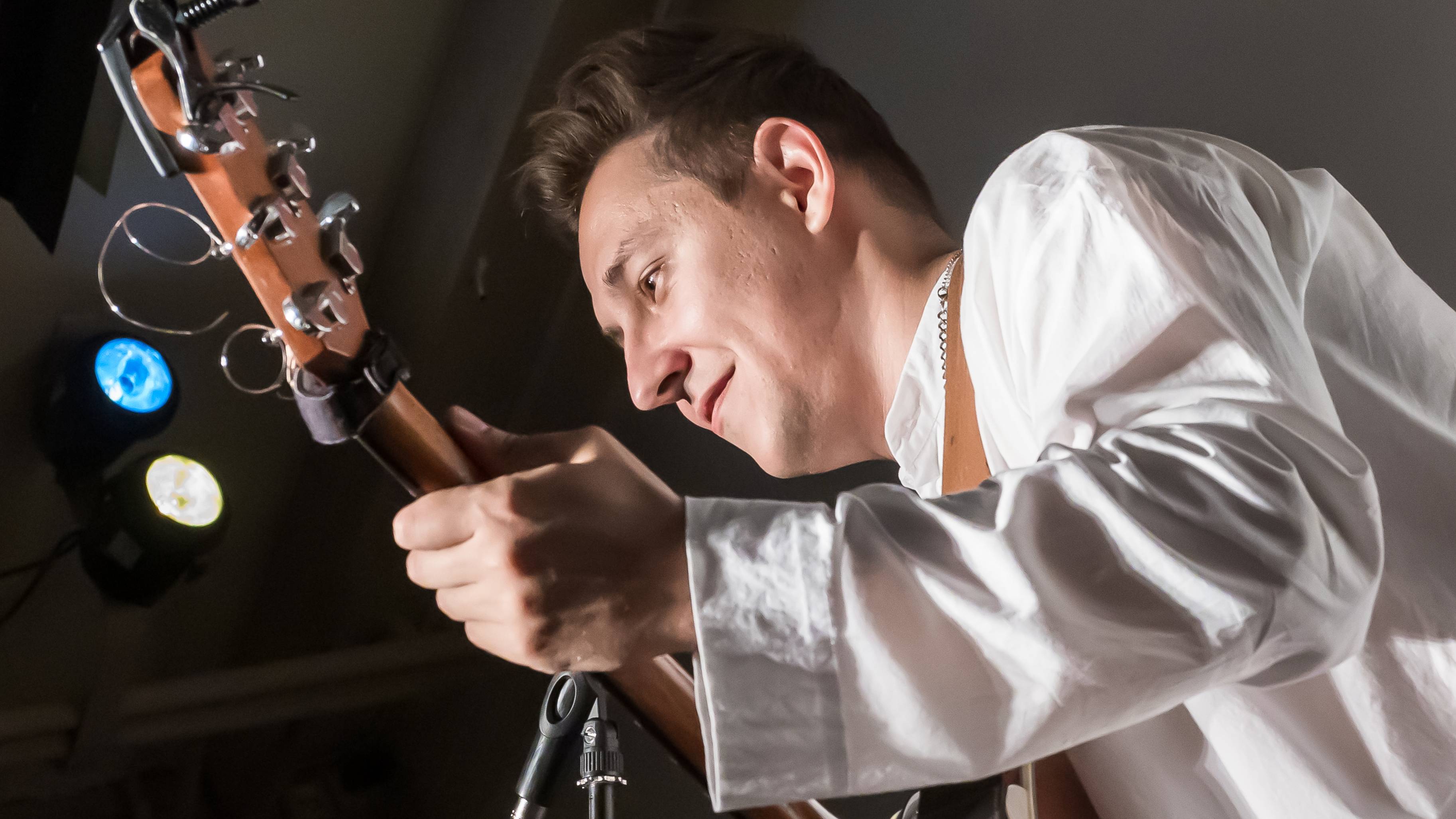 2 отделение Юрий Полежаев. Гараж Сен-Симона. Гитара. Фингерстайл.