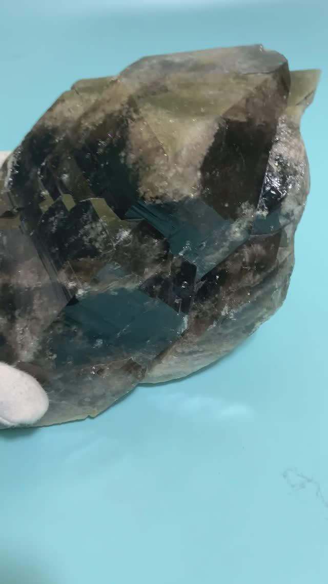 Дымчатый кварц 2.7кг