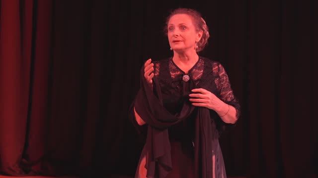 Сцена из спектакля "Война и мир. Монологи". Л. Толстой.