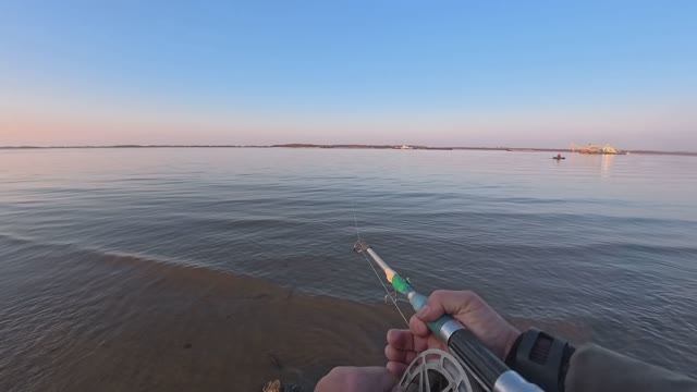 Осень. Стадион, рыбалка на верхогляда, на резинку 31.10.2025